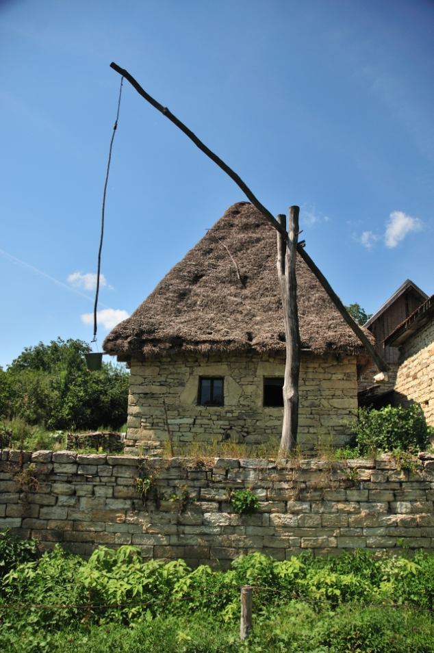 O lume mare » Blog Archive » Kő ide